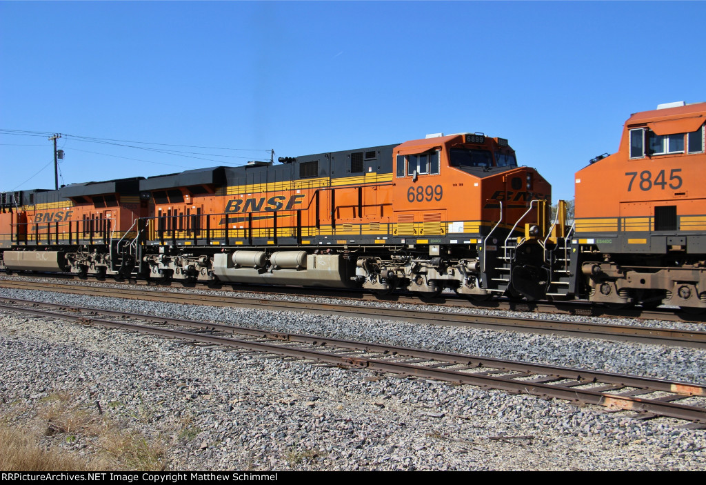 BNSF 6899